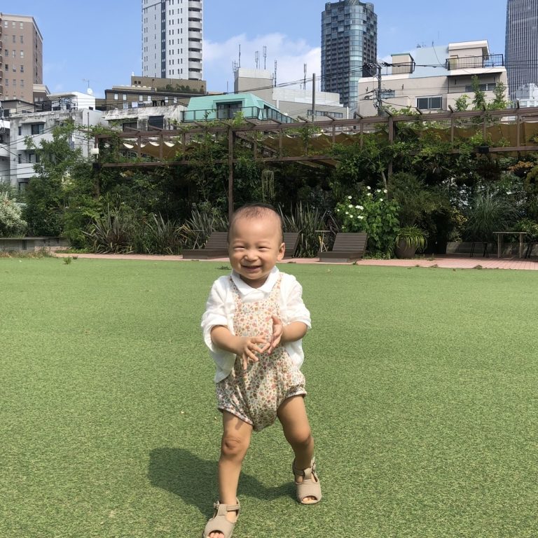 推し活捗る♡今話題のアプリ「ACRY」でオリジナルアクキー作りをレポート | HugMug