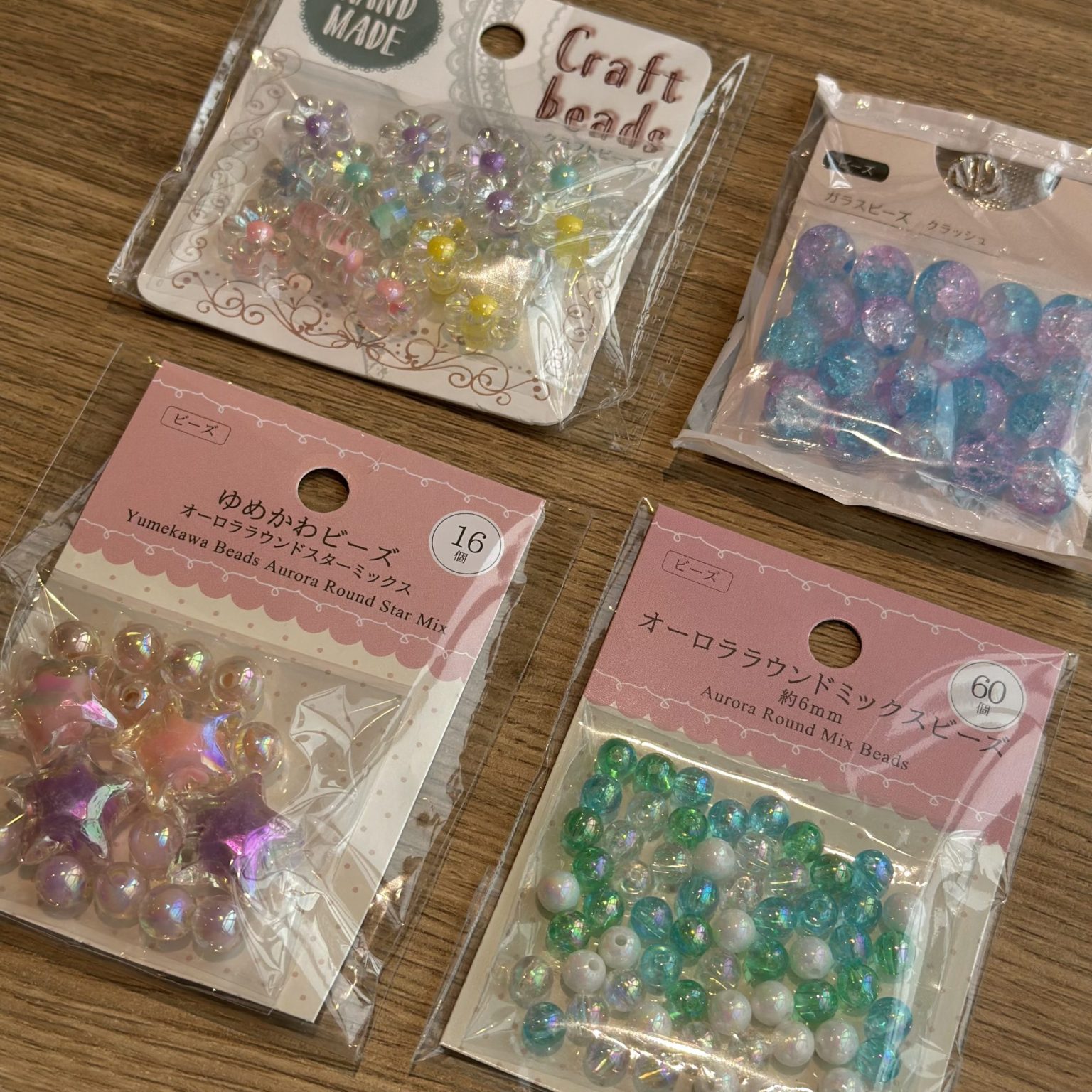 材料は全て100均！？セリアで作る、簡単・おしゃれなキッズアクセサリー | HugMug