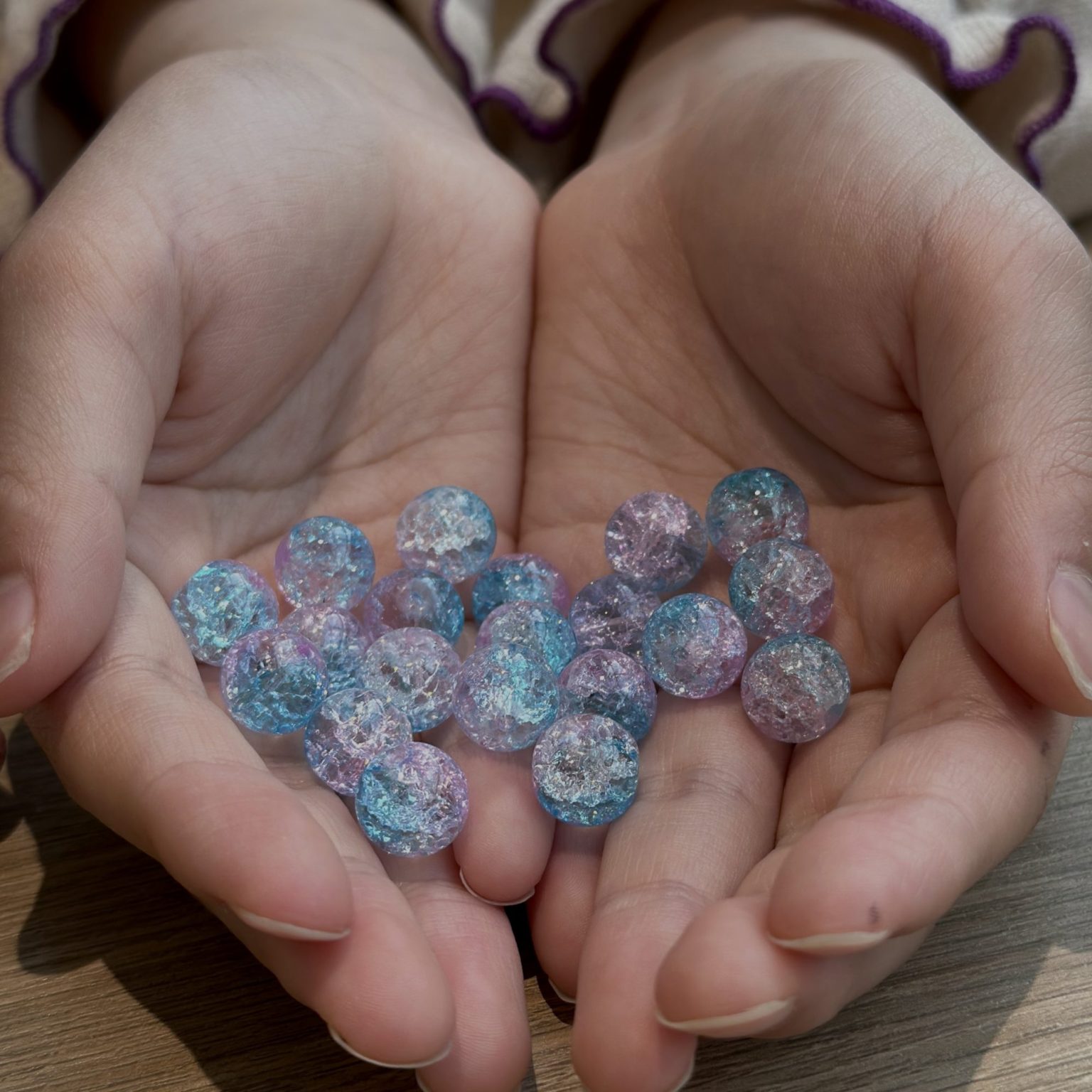 材料は全て100均！？セリアで作る、簡単・おしゃれなキッズアクセサリー | HugMug