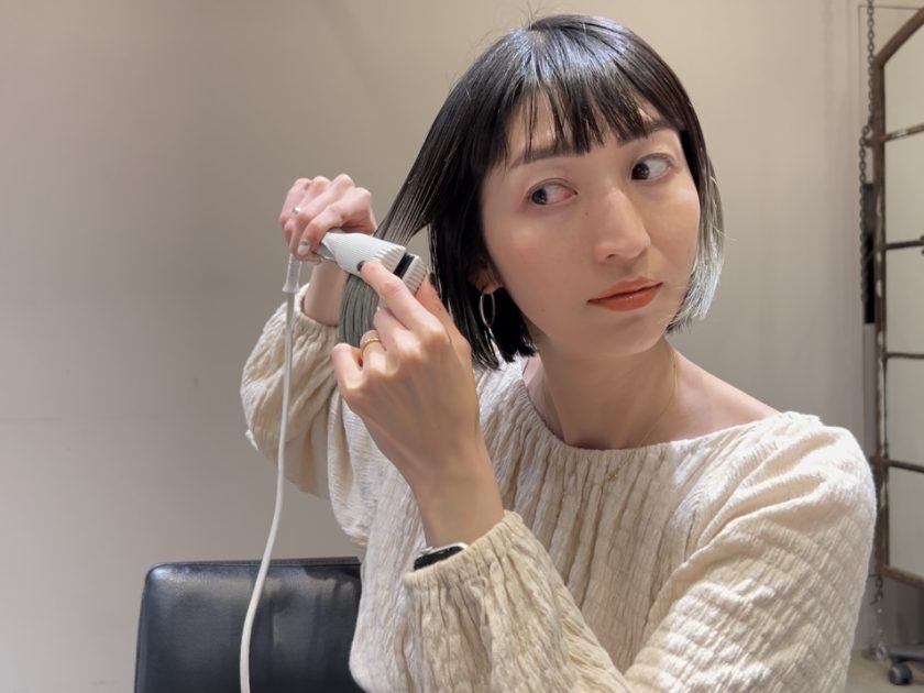 美容師が見つけた最強コンビ！雨に負けないヘアセットはRefaヘアアイロンとロックオイル | HugMug
