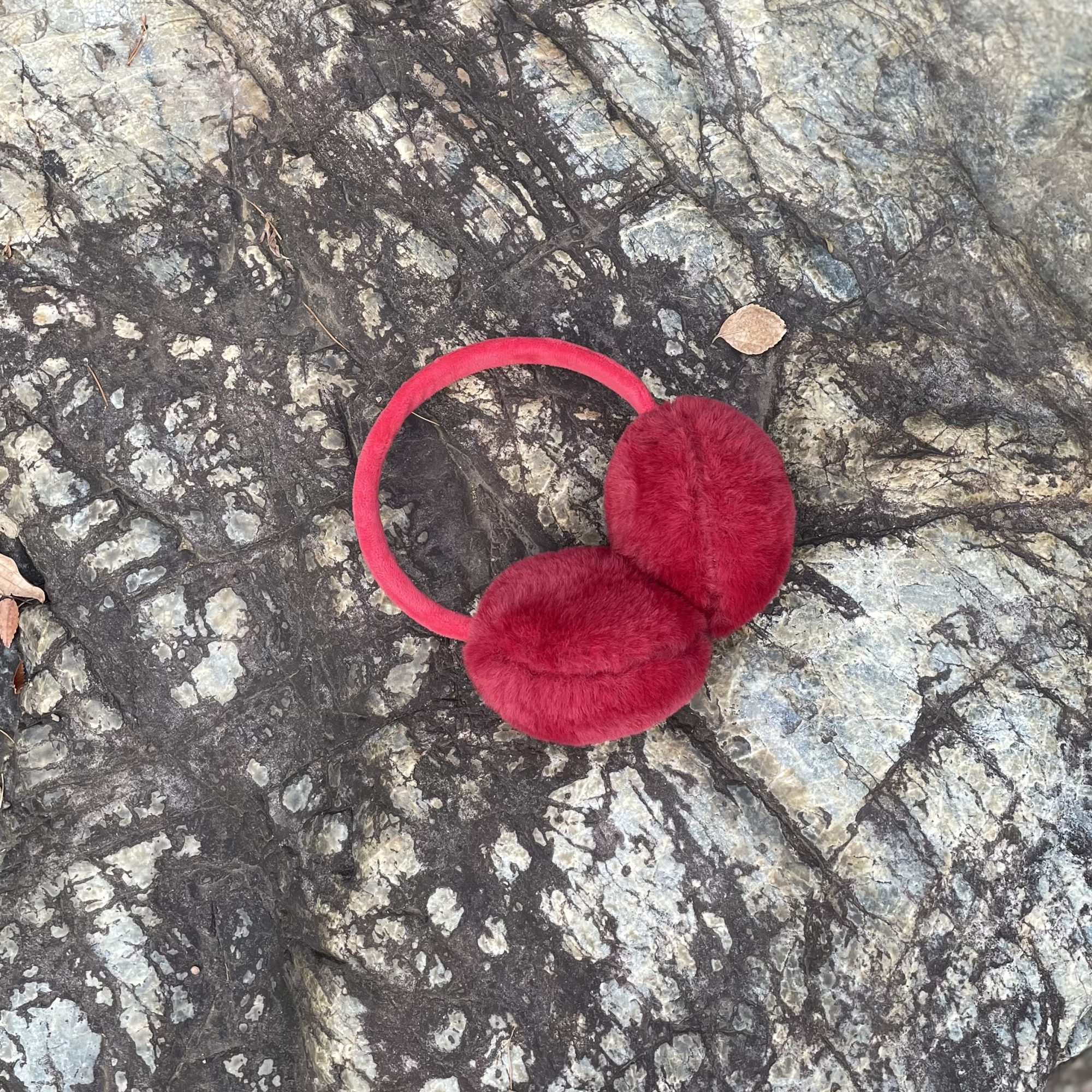 防寒アイテムで可愛く盛る！冬のマストバイアイテムをご紹介 | HugMug