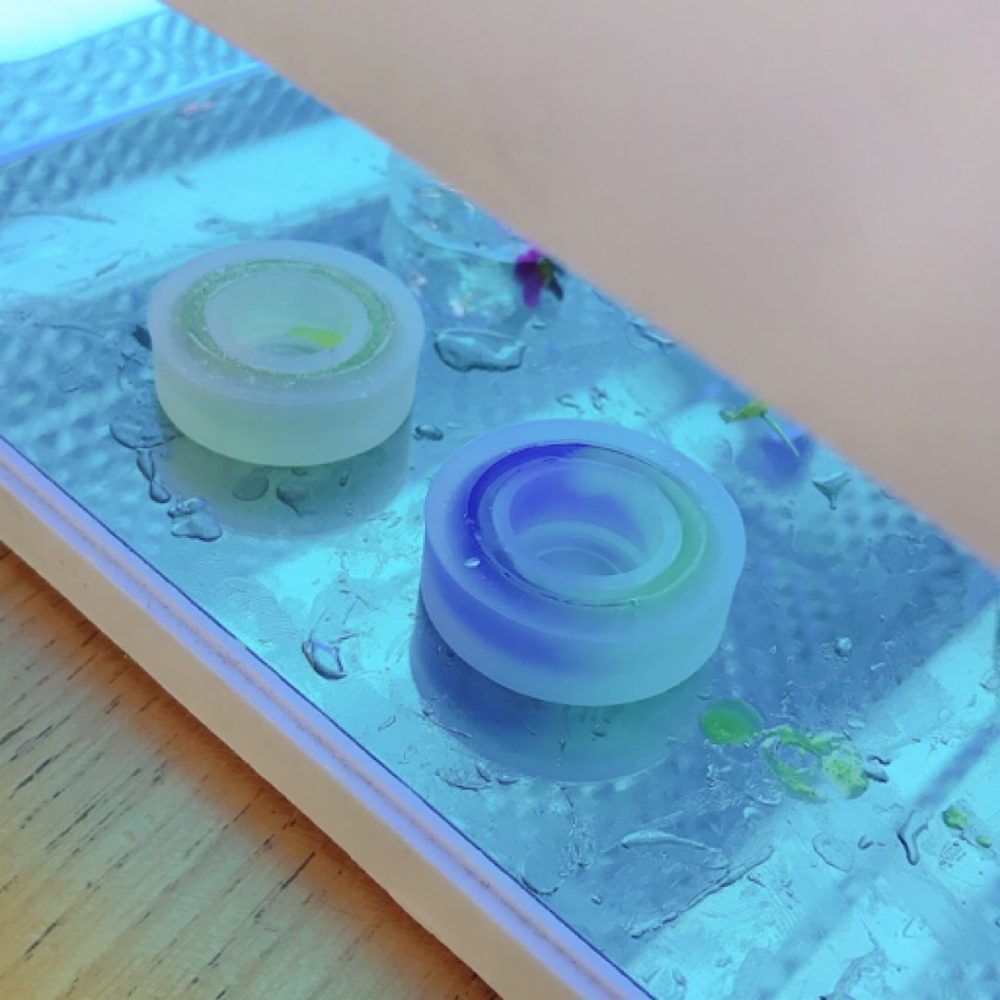 100均のレジンでアクセ作り！簡単にこんな可愛いリングが作れちゃう | HugMug