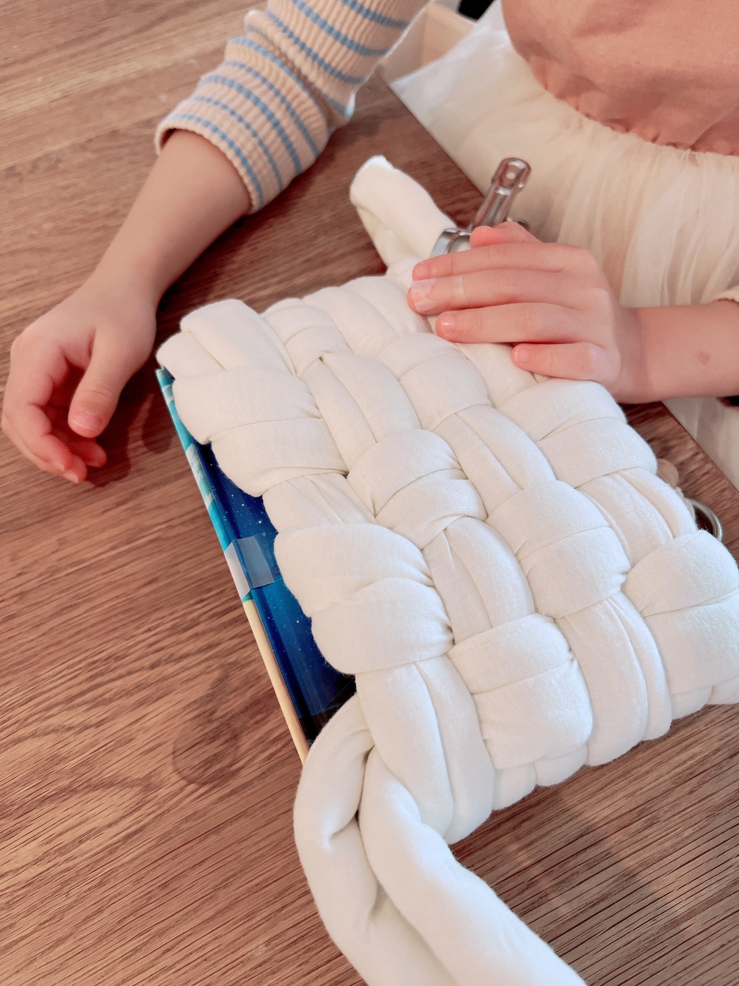 【DAISO】330円で作れちゃう！？簡単可愛い手作りマンドゥバッグ | HugMug